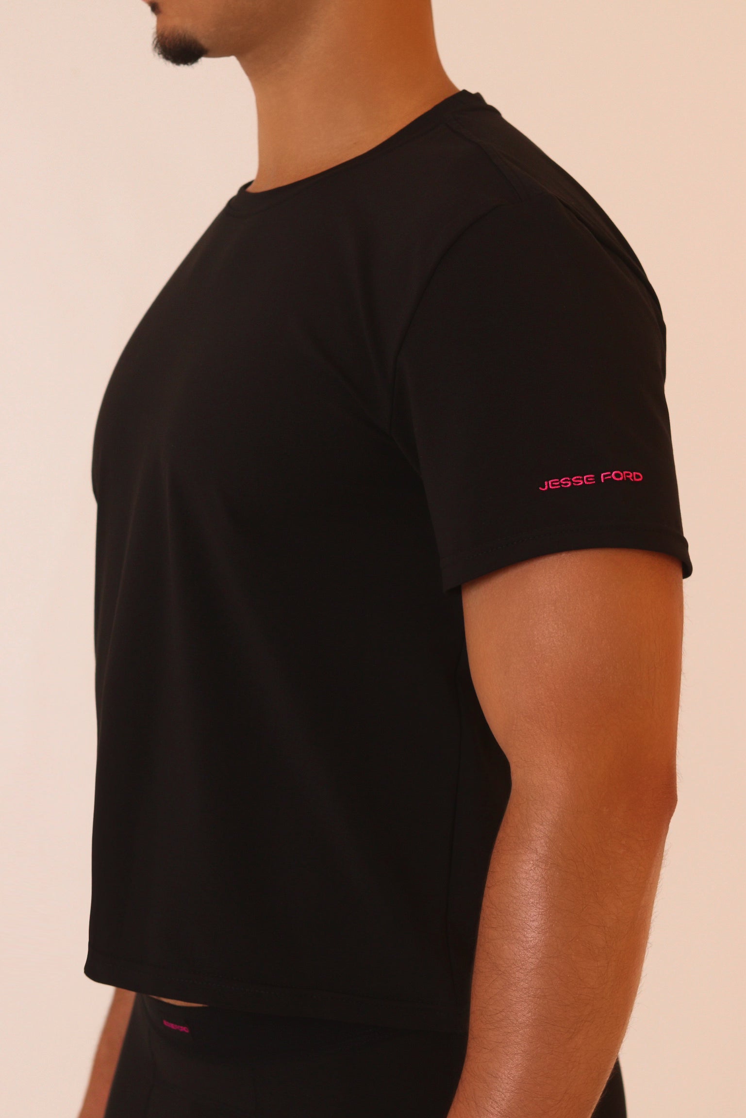 Le Base Tee – Jesse Ford